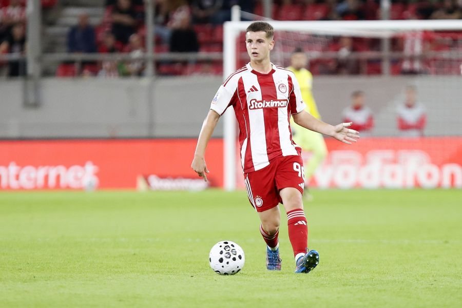 Golden Boy Web 2025: Νικητής ο Χρήστος Μουζακίτης - 15/11 10:17 : aek365