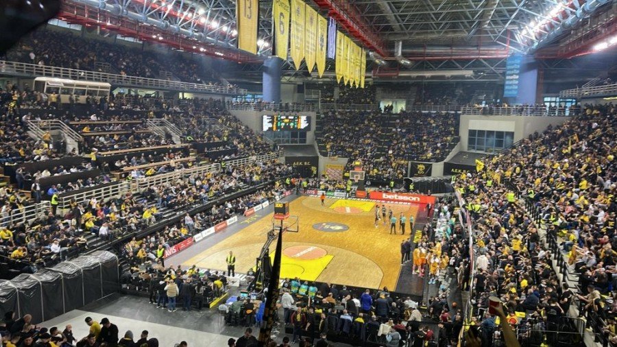 Μια... ανάσα από το sold out η SUNEL Arena: Ελάχιστα εισιτήρια έχουν ...