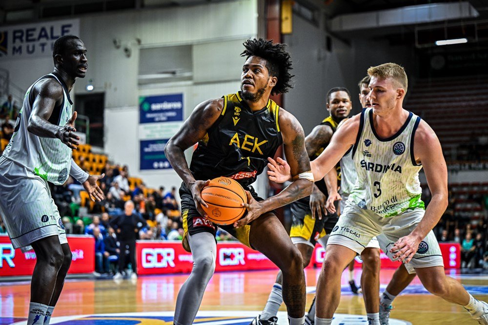 BCL: Στην πεντάδα του μήνα ο Τιλμαν - 02/11 15:34 : aek365